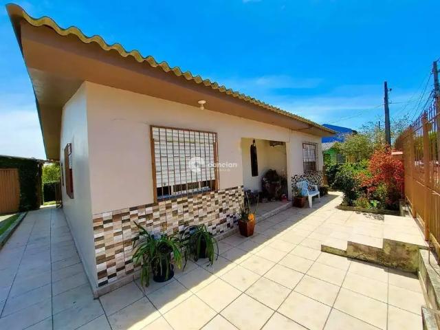 Casa / Sobrado para Venda em Santa Maria/RS Tomazetti 3 Quartos
