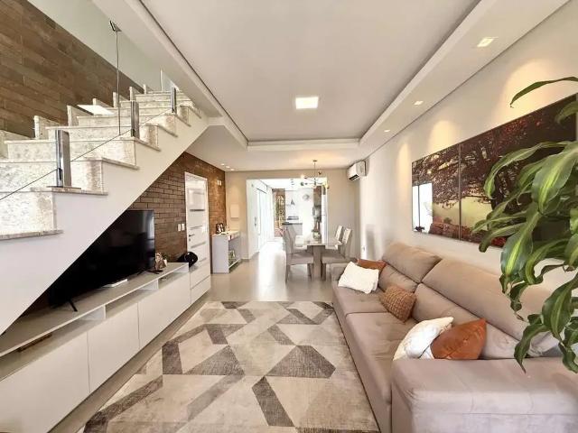 Casa / Sobrado para Venda em Santa Maria/RS Tomazetti 3 Quartos