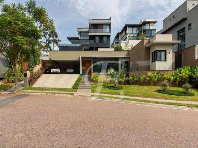 Casa / Sobrado para Venda em Santana de Parnaíba/SP Tamboré 3 Quartos