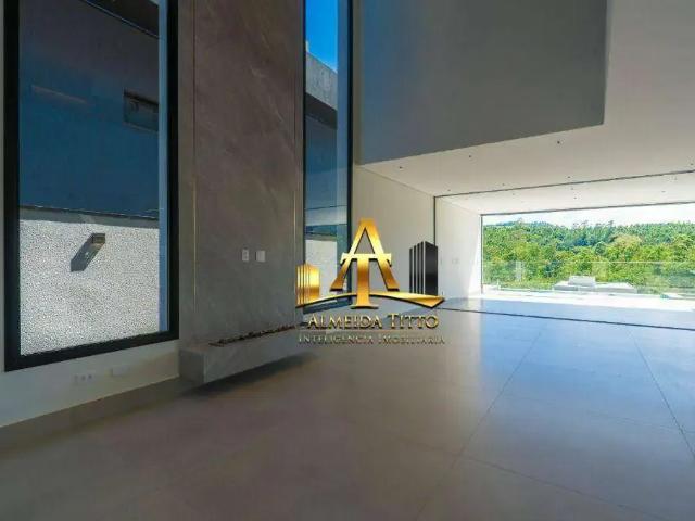 Casa / Sobrado para Venda em Santana de Parnaíba/SP Colinas da Anhangüera 5 Quartos