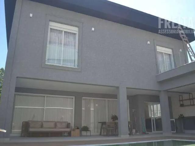 Casa / Sobrado para Venda em Santana de Parnaíba/SP Cidade Tamboré 4 Quartos