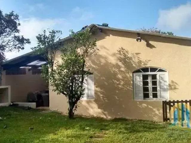 Casa / Sobrado para Venda em Santana de Parnaíba/SP Cristal Park 3 Quartos