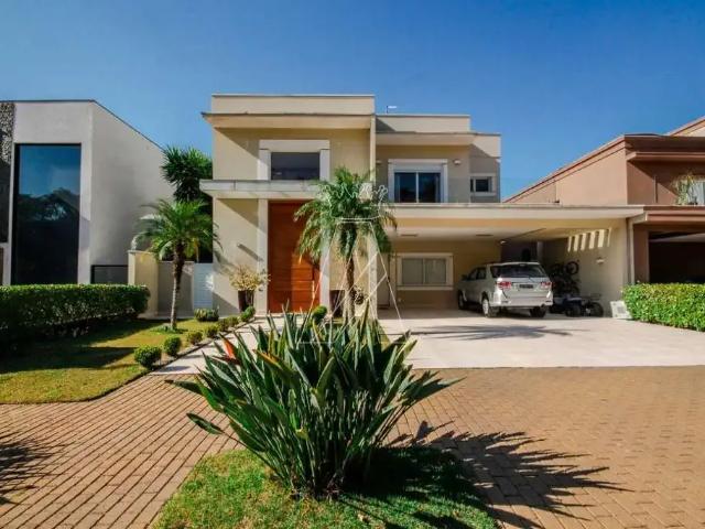Casa / Sobrado para Venda em Santana de Parnaíba/SP Alphaville 4 Quartos