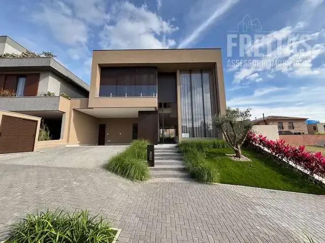 Casa / Sobrado para Venda em Santana de Parnaíba/SP Alphaville 4 Quartos