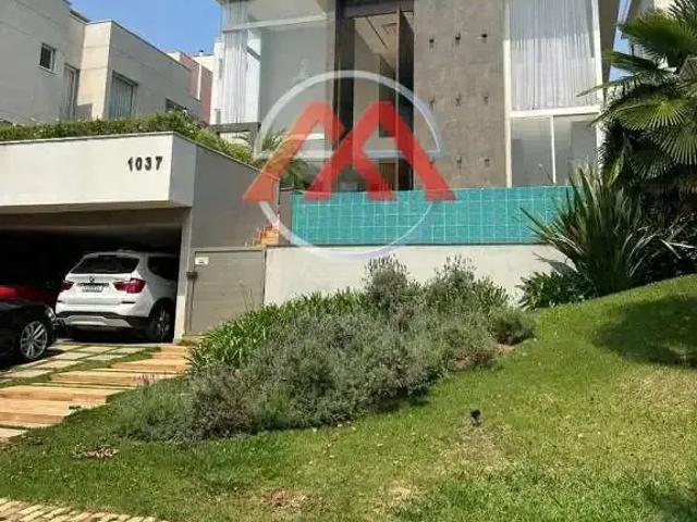 Casa / Sobrado para Venda em Santana de Parnaíba/SP Alphaville 4 Quartos