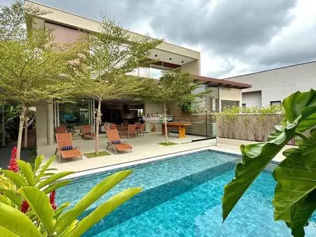 Casa / Sobrado para Venda em Santana de Parnaíba/SP Alphaville 4 Quartos