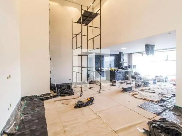 Casa / Sobrado para Venda em Santana de Parnaíba/SP Alphaville 4 Quartos