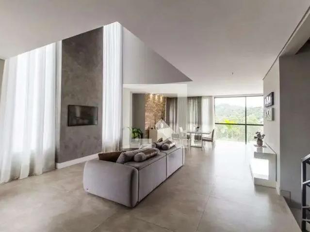 Casa / Sobrado para Venda em Santana de Parnaíba/SP Alphaville 4 Quartos