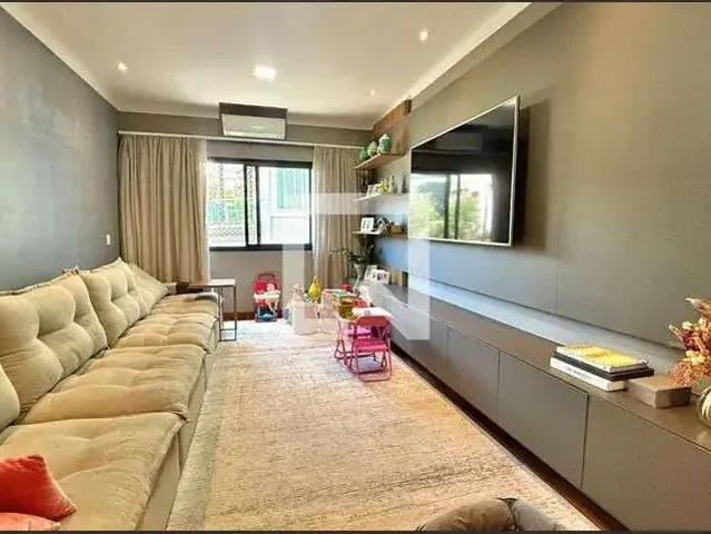 Casa / Sobrado para Venda em Santana de Parnaíba/SP Alphaville 4 Quartos