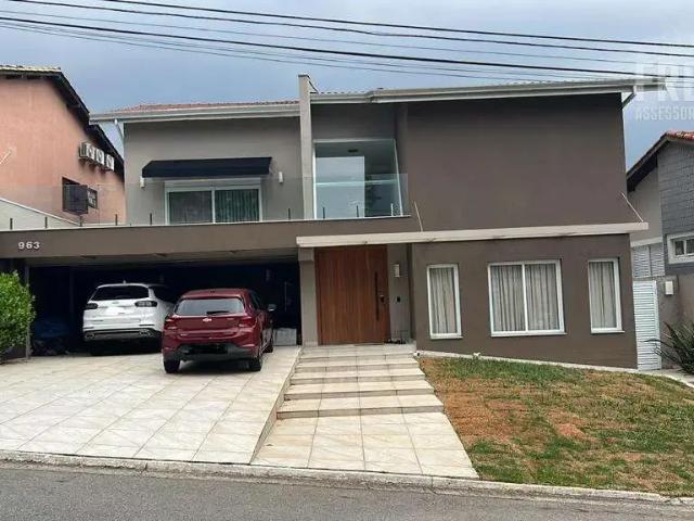 Casa / Sobrado para Venda em Santana de Parnaíba/SP Alphaville 4 Quartos