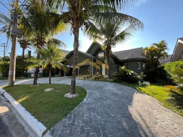 Casa / Sobrado para Venda em Santana de Parnaíba/SP Alphaville 4 Quartos