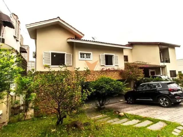 Casa / Sobrado para Venda em Santana de Parnaíba/SP Alphaville 4 Quartos