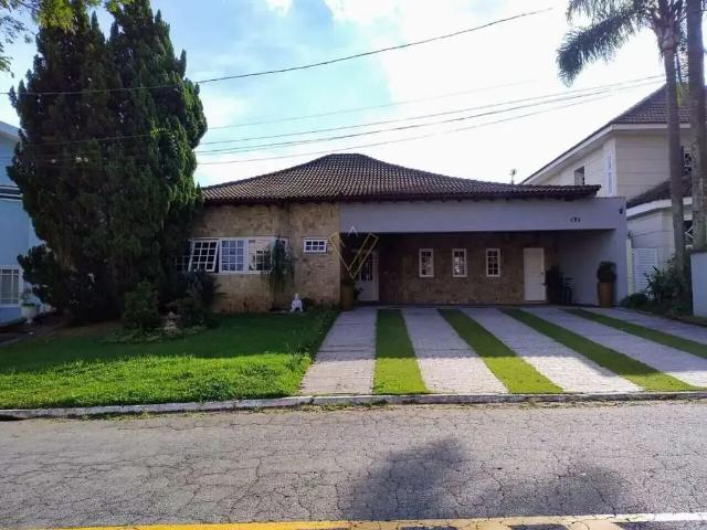 Casa / Sobrado para Venda em Santana de Parnaíba/SP Alphaville 4 Quartos