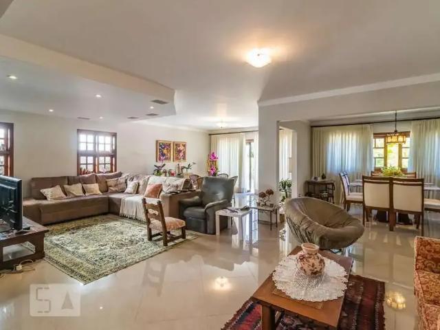 Casa / Sobrado para Venda em Santana de Parnaíba/SP Alphaville 4 Quartos