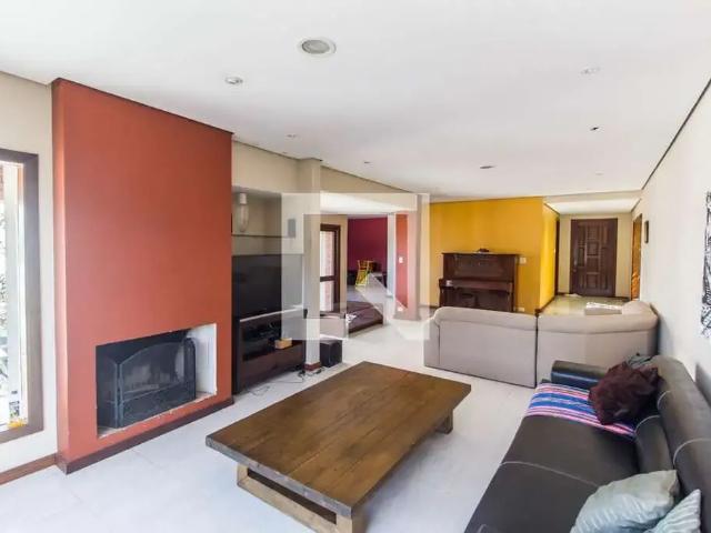 Casa / Sobrado para Venda em Santana de Parnaíba/SP Alphaville 4 Quartos