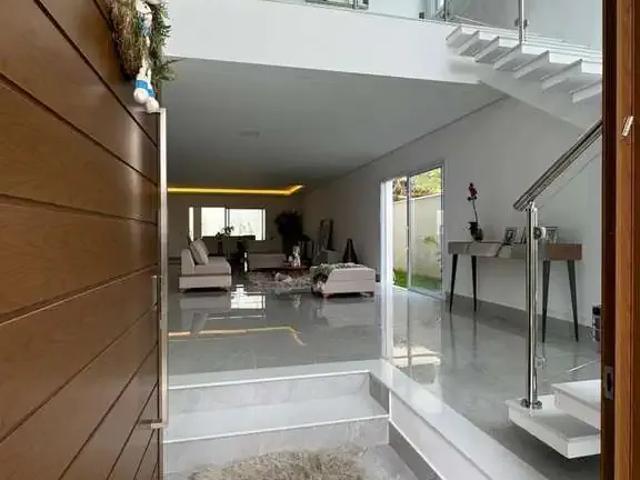 Casa / Sobrado para Venda em Santana de Parnaíba/SP Alphaville 4 Quartos