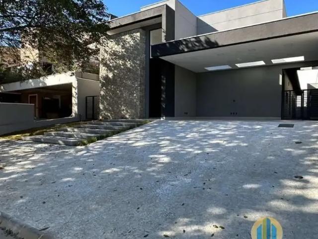 Casa / Sobrado para Venda em Santana de Parnaíba/SP Alphaville 4 Quartos