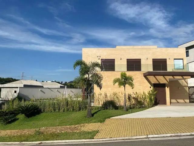 Casa / Sobrado para Venda em Santana de Parnaíba/SP Alphaville 4 Quartos