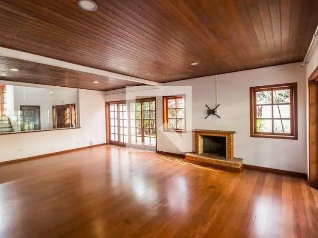 Casa / Sobrado para Venda em Santana de Parnaíba/SP Alphaville 4 Quartos