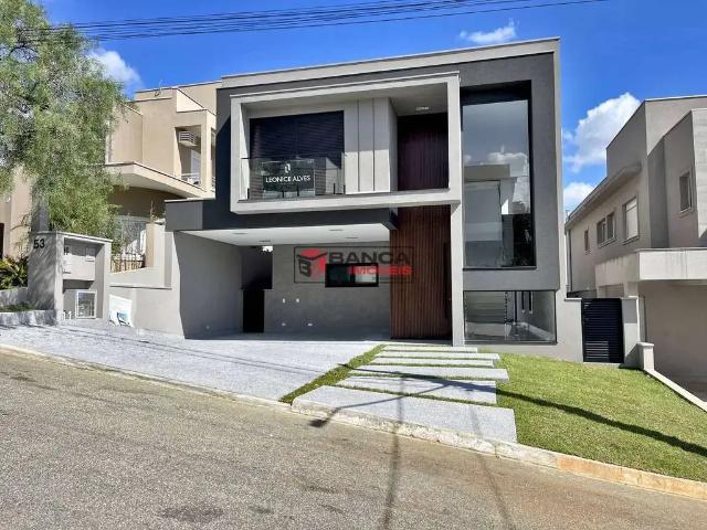 Casa / Sobrado para Venda em Santana de Parnaíba/SP Alphaville 4 Quartos