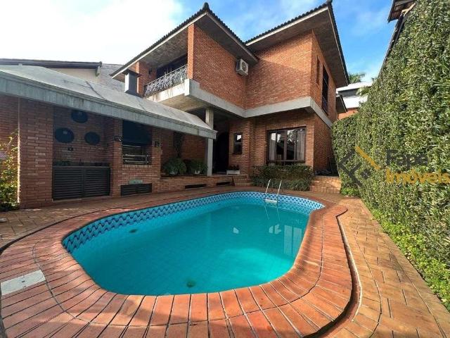 Casa / Sobrado para Venda em Santana de Parnaíba/SP Alphaville 4 Quartos
