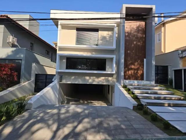 Casa / Sobrado para Venda em Santana de Parnaíba/SP Alphaville 4 Quartos