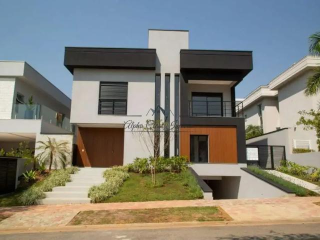 Casa / Sobrado para Venda em Santana de Parnaíba/SP Alphaville 4 Quartos