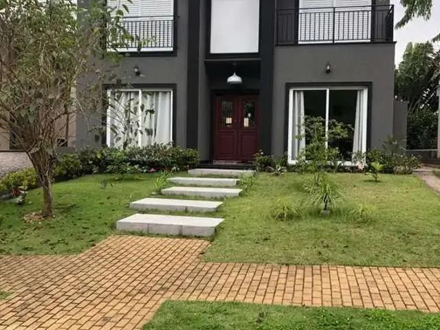 Casa / Sobrado para Venda em Santana de Parnaíba/SP Alphaville 4 Quartos