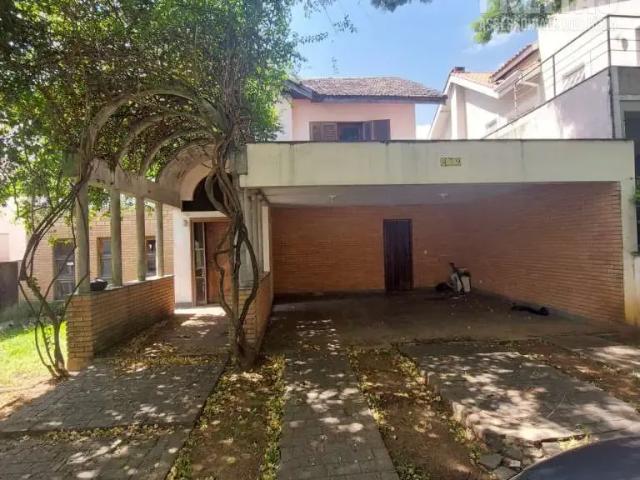 Casa / Sobrado para Venda em Santana de Parnaíba/SP Alphaville 4 Quartos