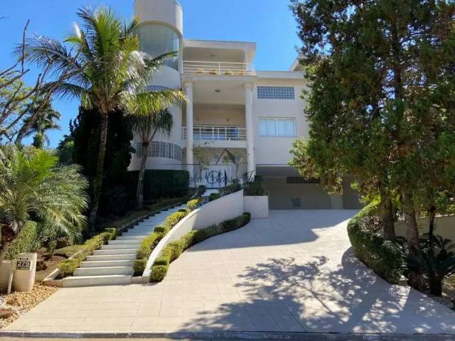 Casa / Sobrado para Venda em Santana de Parnaíba/SP Alphaville 4 Quartos