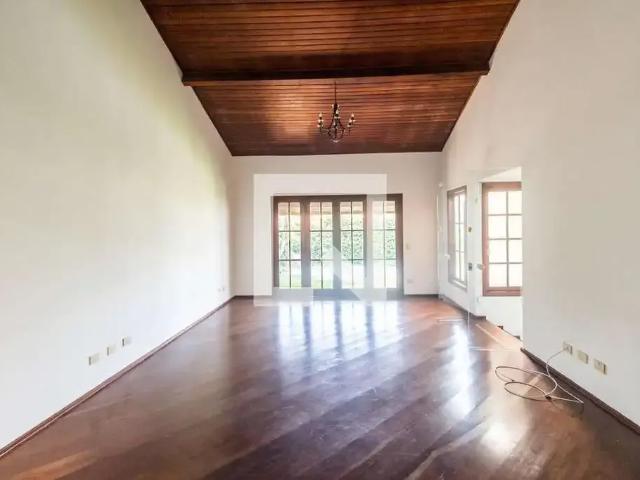 Casa / Sobrado para Venda em Santana de Parnaíba/SP Alphaville 4 Quartos
