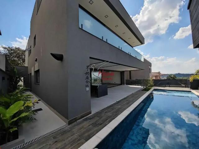 Casa / Sobrado para Venda em Santana de Parnaíba/SP Alphaville 4 Quartos