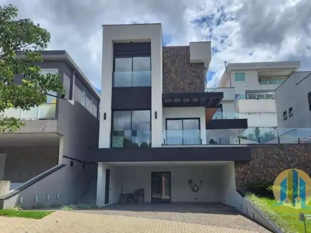 Casa / Sobrado para Venda em Santana de Parnaíba/SP Alphaville 4 Quartos