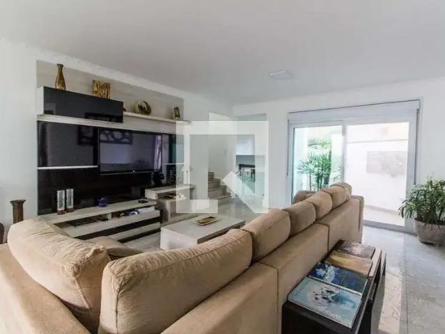 Casa / Sobrado para Venda em Santana de Parnaíba/SP Alphaville 4 Quartos