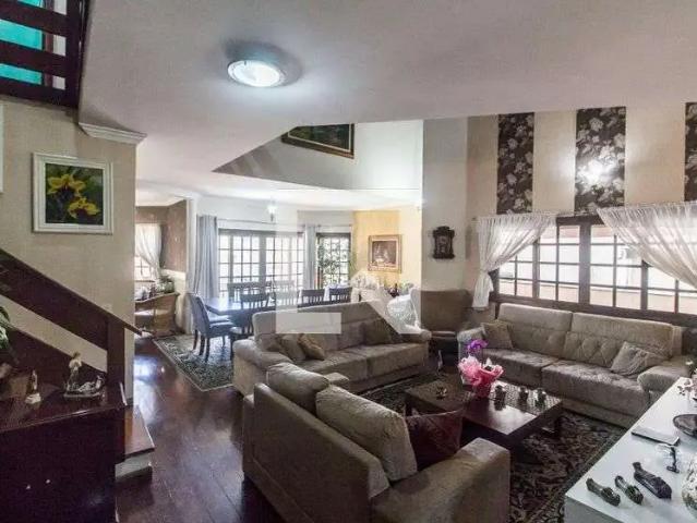 Casa / Sobrado para Venda em Santana de Parnaíba/SP Alphaville 4 Quartos