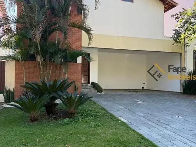 Casa / Sobrado para Venda em Santana de Parnaíba/SP Alphaville 4 Quartos