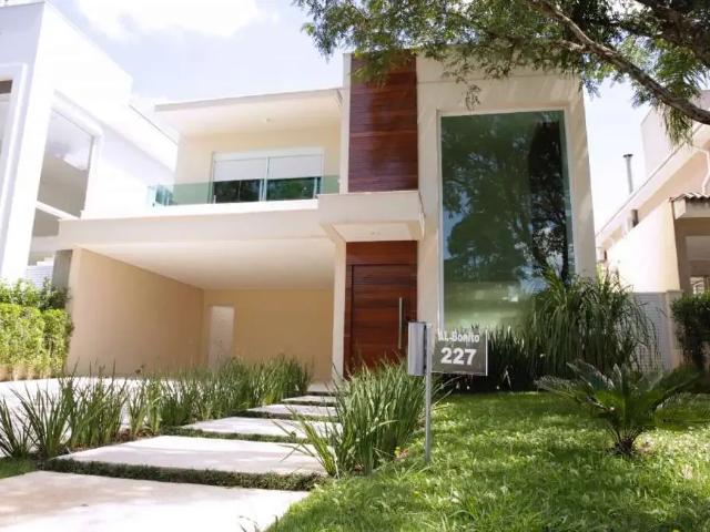 Casa / Sobrado para Venda em Santana de Parnaíba/SP Alphaville 4 Quartos