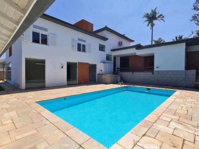 Casa / Sobrado para Venda em Santana de Parnaíba/SP Alphaville 4 Quartos