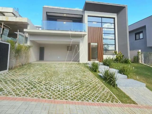 Casa / Sobrado para Venda em Santana de Parnaíba/SP Alphaville 4 Quartos