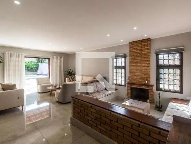 Casa / Sobrado para Venda em Santana de Parnaíba/SP Alphaville 4 Quartos