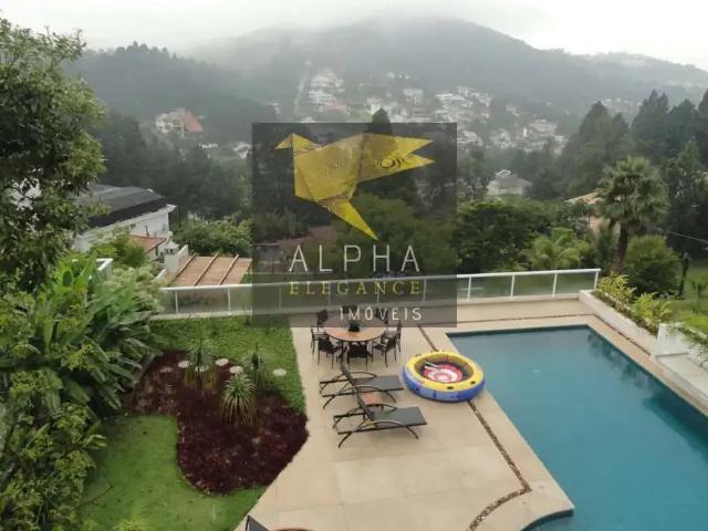 Casa / Sobrado para Venda em Santana de Parnaíba/SP Alphaville 4 Quartos