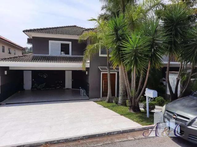 Casa / Sobrado para Venda em Santana de Parnaíba/SP Alphaville 4 Quartos