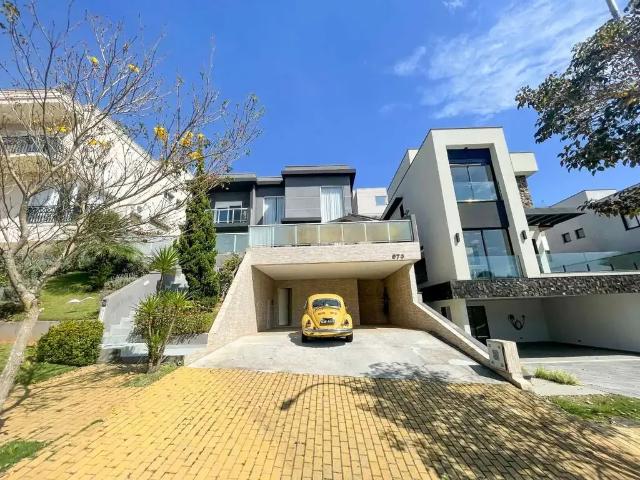 Casa / Sobrado para Venda em Santana de Parnaíba/SP Alphaville 4 Quartos