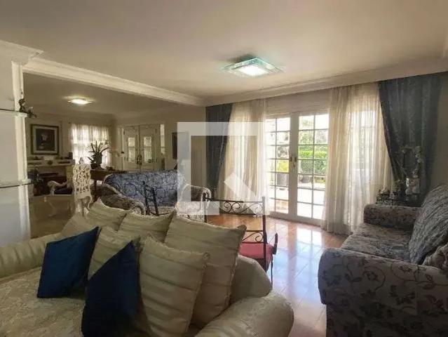 Casa / Sobrado para Venda em Santana de Parnaíba/SP Alphaville 4 Quartos