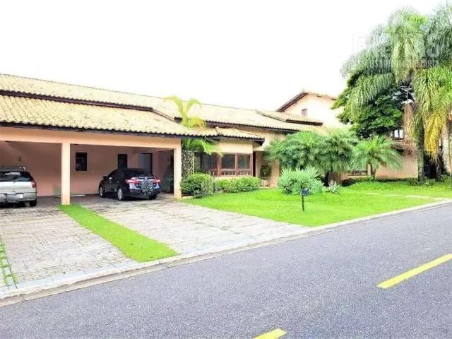 Casa / Sobrado para Venda em Santana de Parnaíba/SP Alphaville 4 Quartos