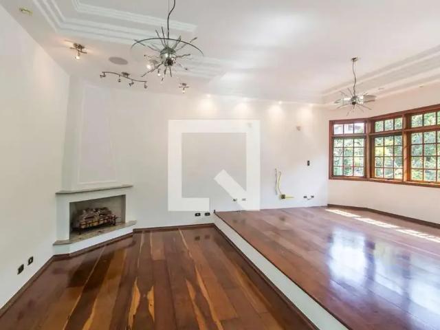Casa / Sobrado para Venda em Santana de Parnaíba/SP Alphaville 4 Quartos