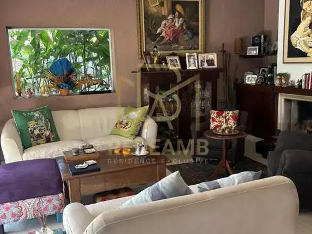 Casa / Sobrado para Venda em Santana de Parnaíba/SP Alphaville 4 Quartos