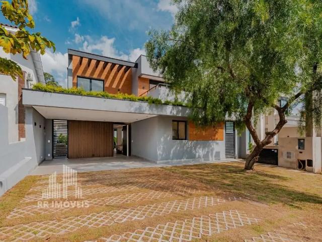 Casa / Sobrado para Venda em Santana de Parnaíba/SP Alphaville 4 Quartos