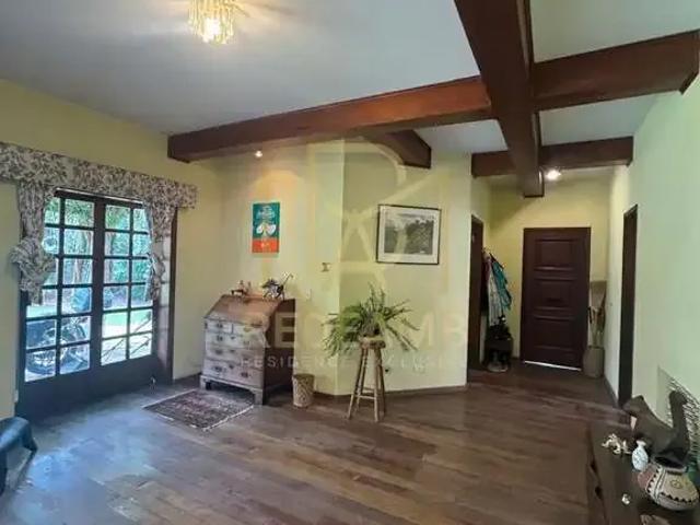 Casa / Sobrado para Venda em Santana de Parnaíba/SP Alphaville 4 Quartos
