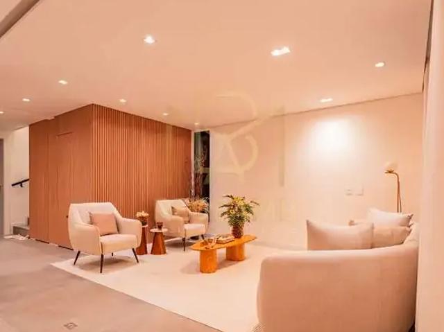 Casa / Sobrado para Venda em Santana de Parnaíba/SP Alphaville 4 Quartos